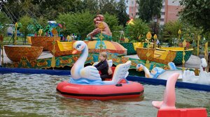 Парк аттракционов (Novosibirsk Region, Berdsk, Gorodskoy park Berdska), lunapark  Berdsk'ten