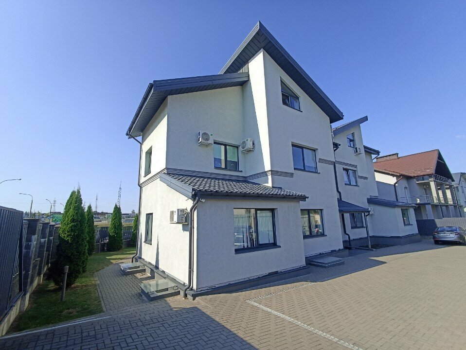 Çatı ve çatı materyalleri Stroikrov.by, Minsk, foto