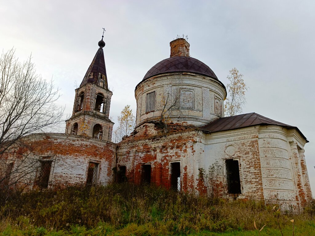 Ortodoks kiliseleri Tserkov Nikolaya Chudotvortsa V Filipkovo, İvanovskaya oblastı, foto