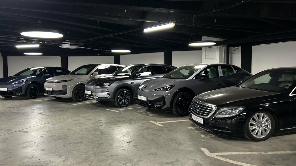 Otomobil satış galerileri Electrohead, Minsk, foto