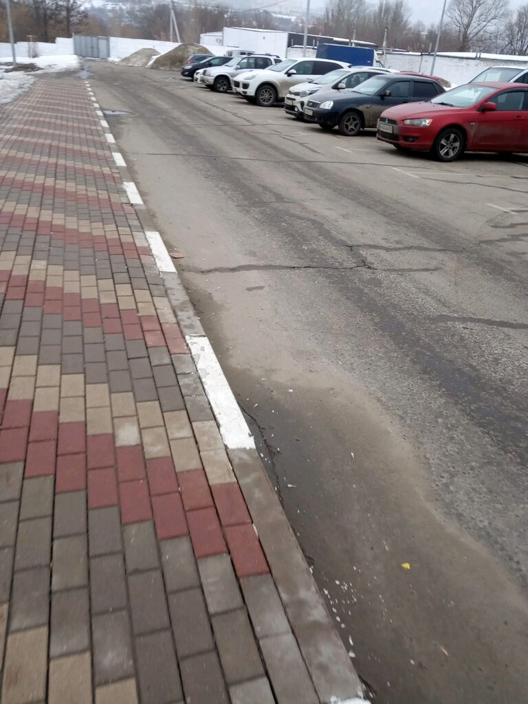 Otoparklar Parking lot, Belgorod, foto
