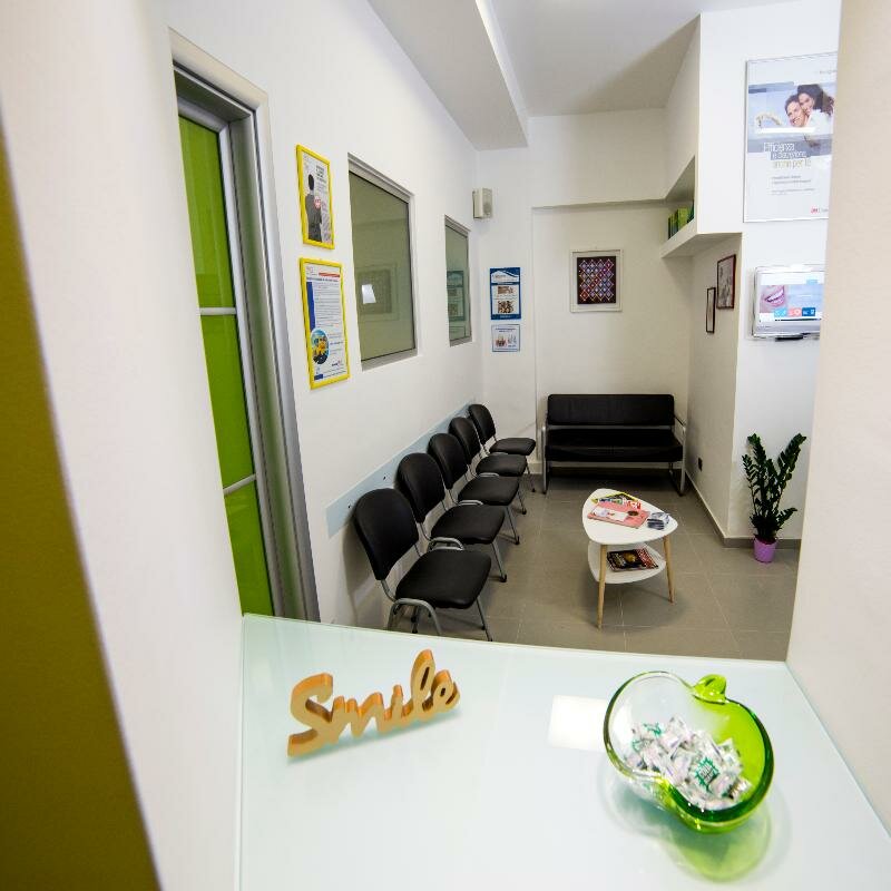 Özel ağız ve diş sağlığı klinikleri ve muayenehaneleri Pino Dr. Francesco Studio Dentistico, , foto