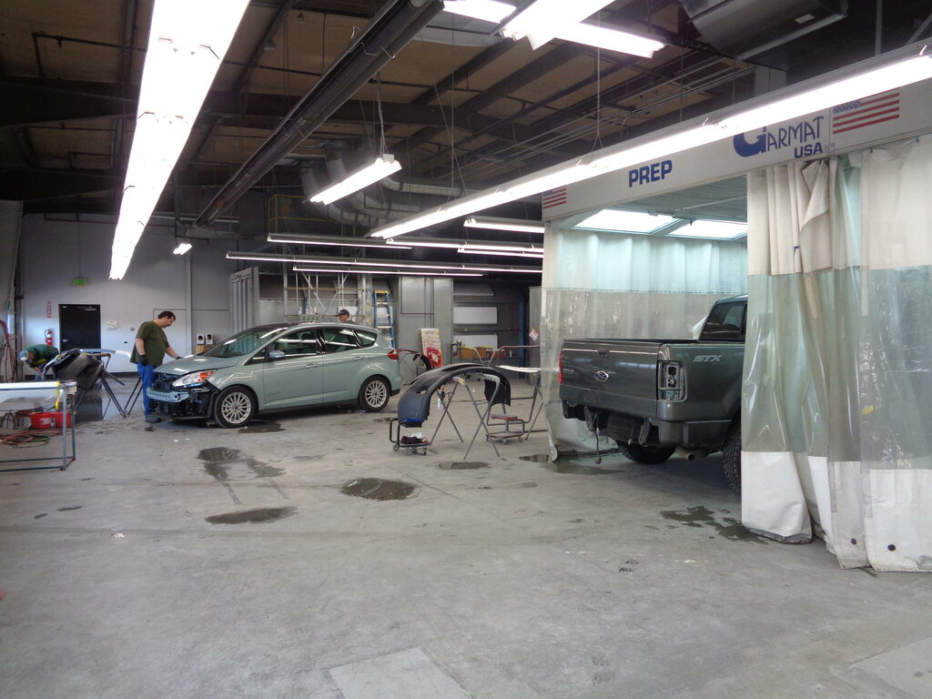 Otomobil camları Beaverton Auto Body & Paint, Beaverton, foto