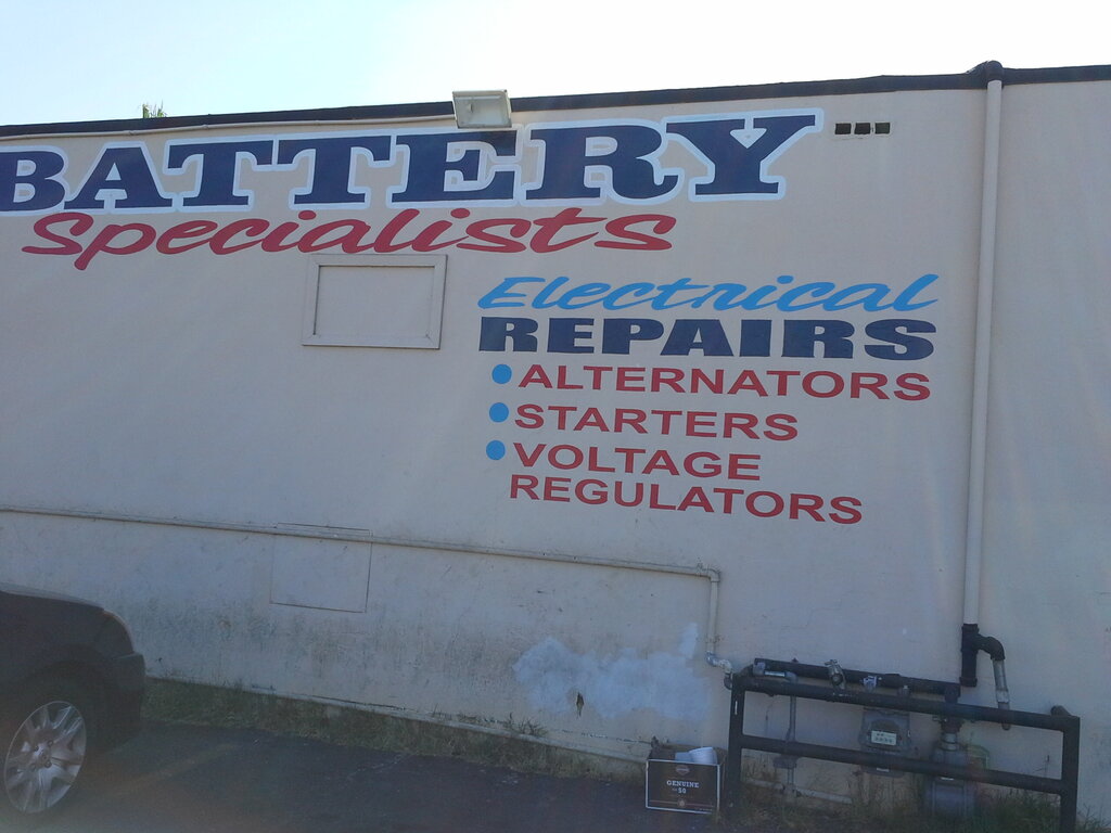 Otomobil yedek parçaları Battery Specialist, El Cajon, foto