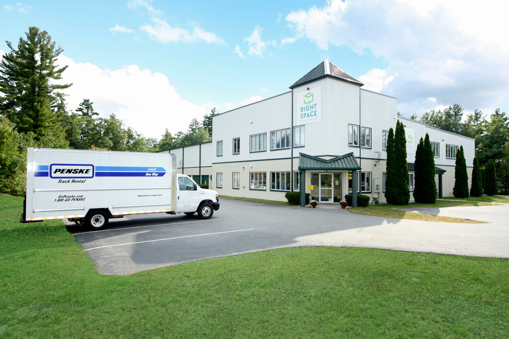 Karavan RightSpace Storage, New Hampshire Eyaleti, foto