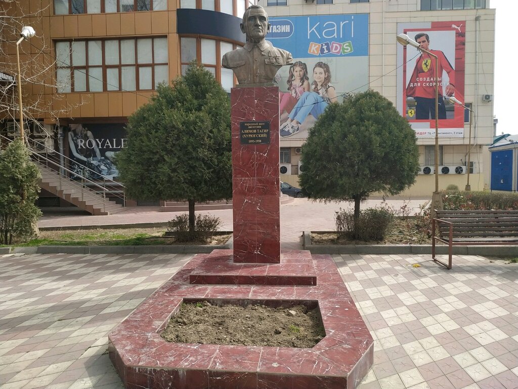 Anıt, heykel Т.А. Алимов, Makhachkala, foto