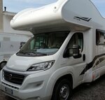 Erregi Noleggio Camper (Lombardy, Monza e Brianza, Via Rovellasca, 80), oto kiralama  Lombardiya'dan