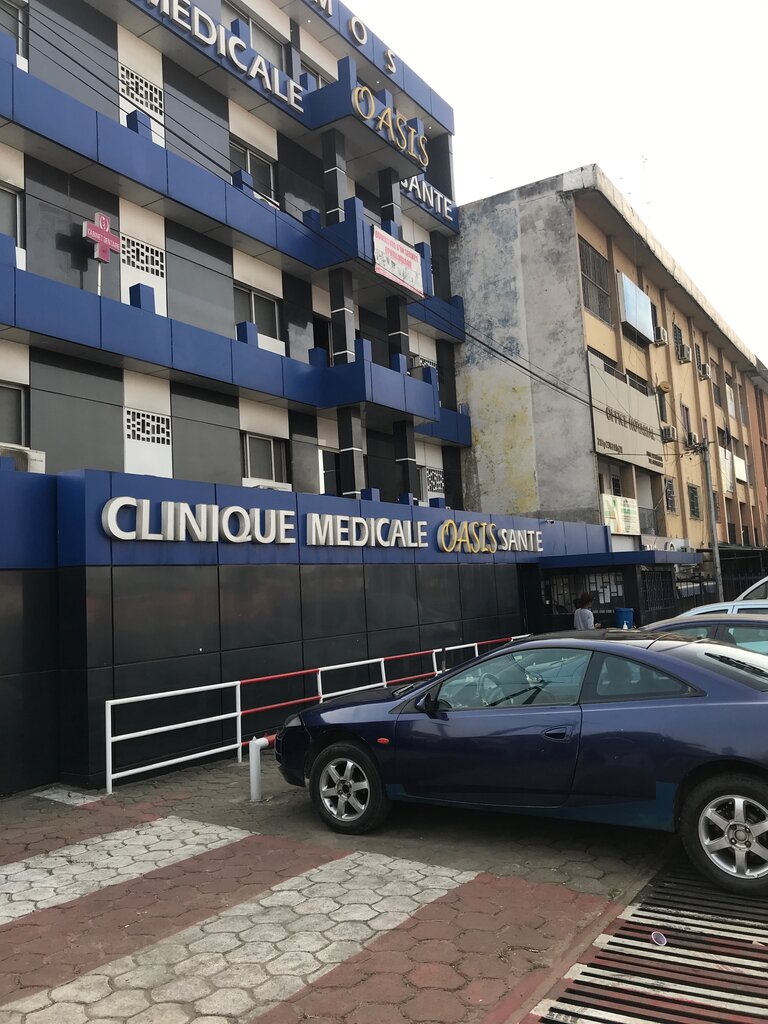 Tıp merkezleri ve klinikler Clinique oasis, Abican, foto