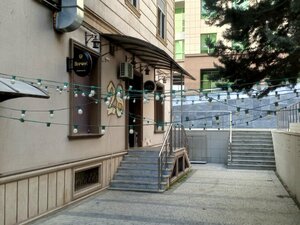 28 Pub & Restoran (Salatin Еsgеrova Street No:387, Baku), bar  Bakü'den