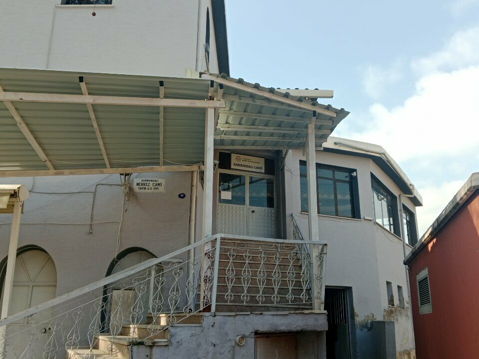 Cami Harmandalı Mahallesi Merkez Cami, İzmir, foto