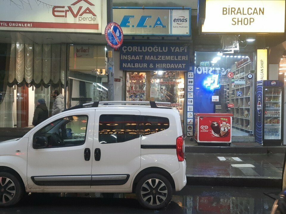 Su ısıtma cihazları E. C. A Emas Satış Noktası, İstanbul, foto
