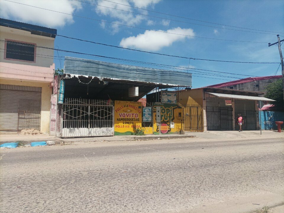 Fast food Yoyito Pollo A La Brasa y Broasted, Santa‑Krus, foto