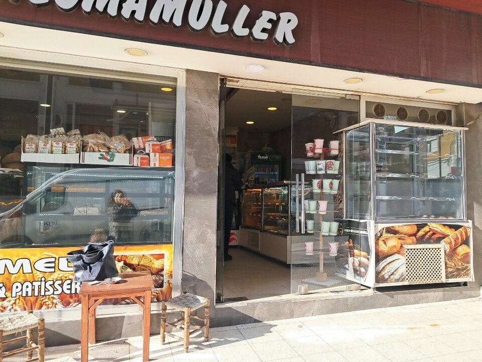 Ekmek fırını Karamel Unlu Mamülleri, İzmir, foto