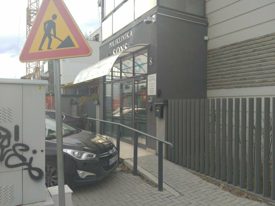 Hastaneler Poliklinika Sons, Novi Sad, foto