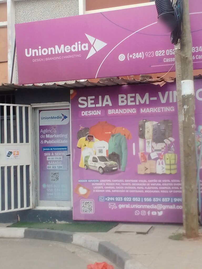 Grafik tasarımcılar Gráfica, Loanda, foto