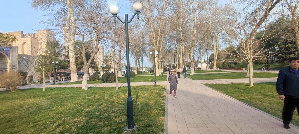 Kültür ve eğlence parkları Yalangtush Bahadur Square, Semerkant, foto