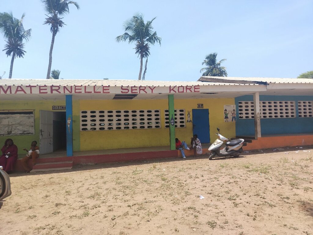 i̇lkokul Regional School of Port-Bouet, Abican, foto