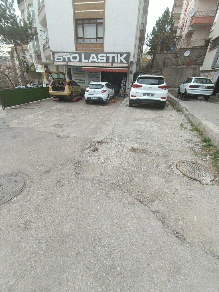 Jant ve lastikçiler Different Oto Lastik, Ankara, foto