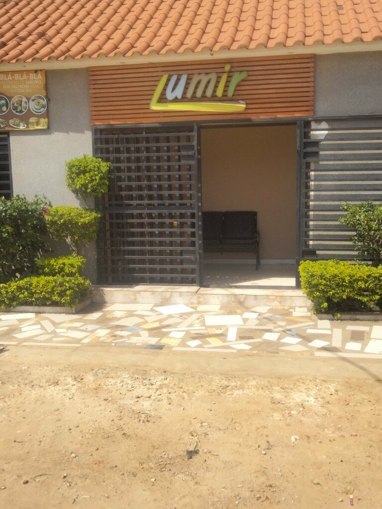 Mini-market Lumir Meu Mundo, Loanda, foto