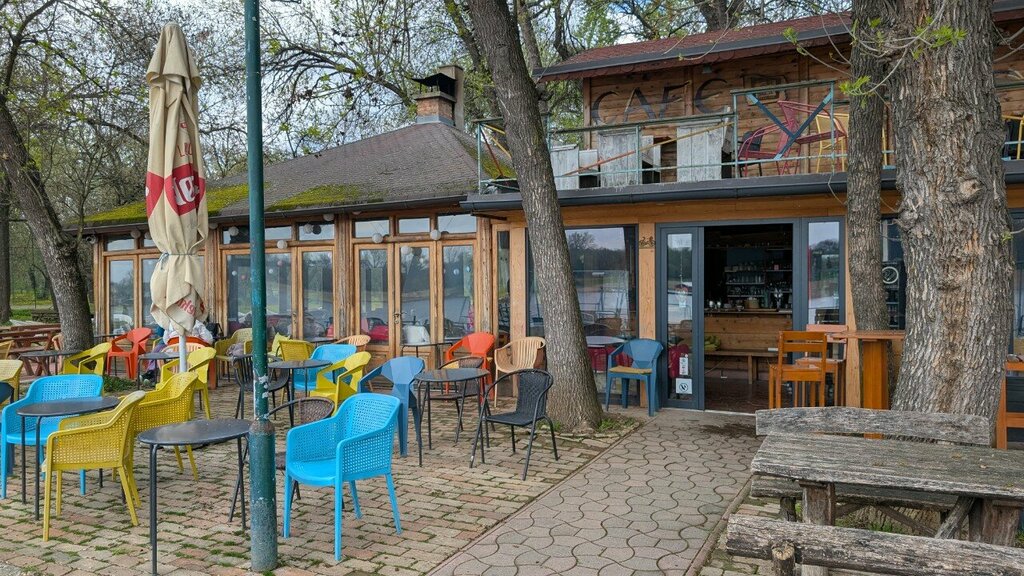 Kahve dükkanları Pod Jasenovima, Belgrad, foto