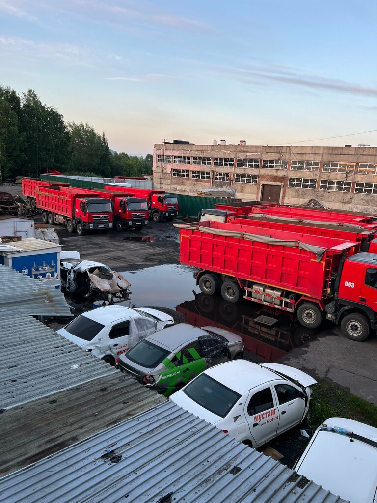 Otomobil servisi ТракСервис, Myski, foto