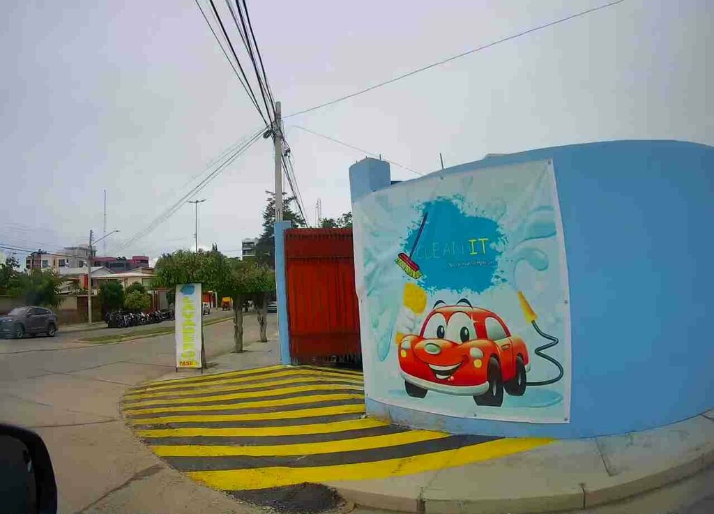 Oto yıkama Clean IT Cleaning Service, Cochabamba, foto