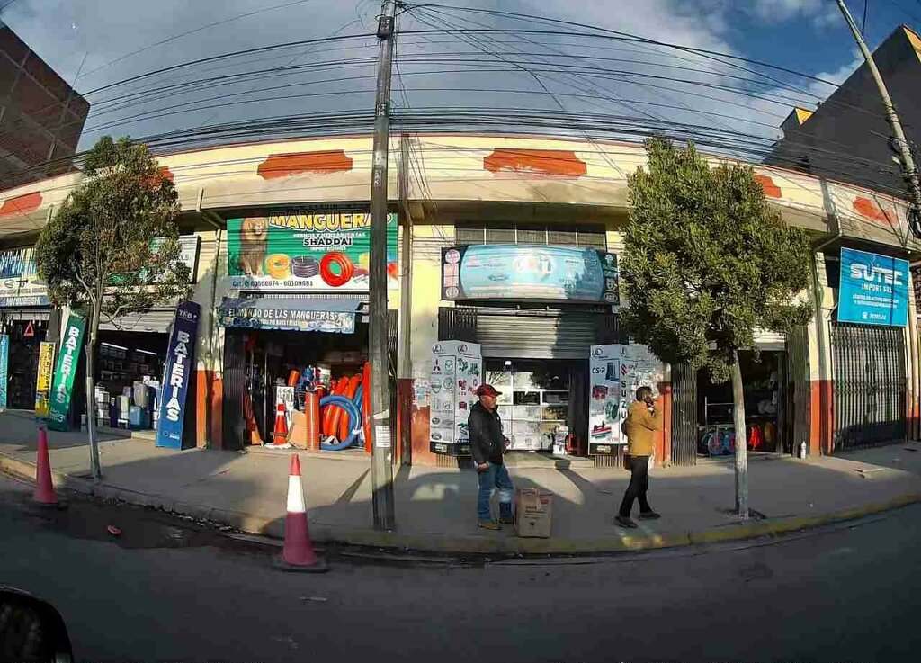 Otomobil yedek parçaları Auto repuestos, El Alto, foto