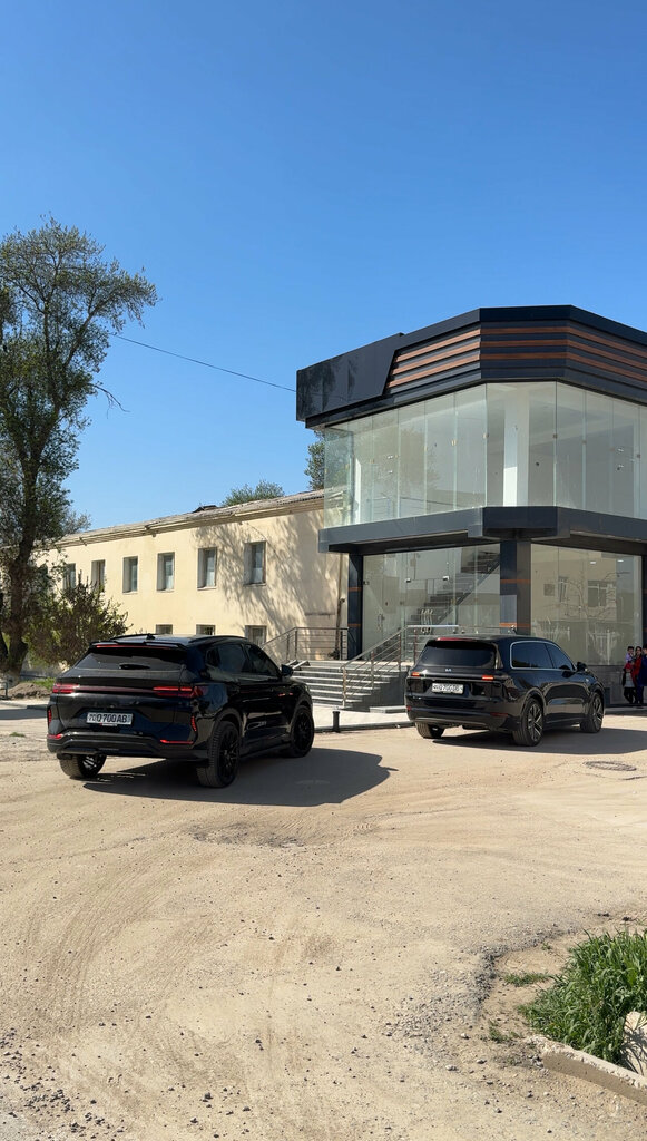 Bilişim firmaları Scalpers akademiyasi, Karşı, foto