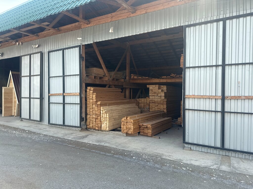 Kereste üretim ve satış şirketleri Лесоторговая база, Novosibirskaya oblastı, foto