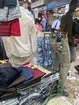 Diallo et Frères (Rue Yao Bio No:188, La commune Adjamé), toptan giyim  Abican'dan
