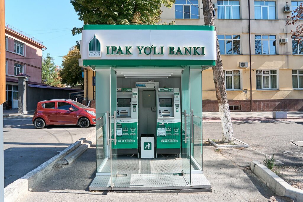 ATM'ler Ipak Yo'li banki, Taşkent, foto