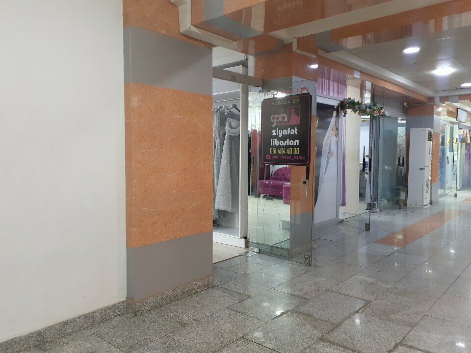 Giyim mağazası Ziyafət geyimi, Bakü, foto