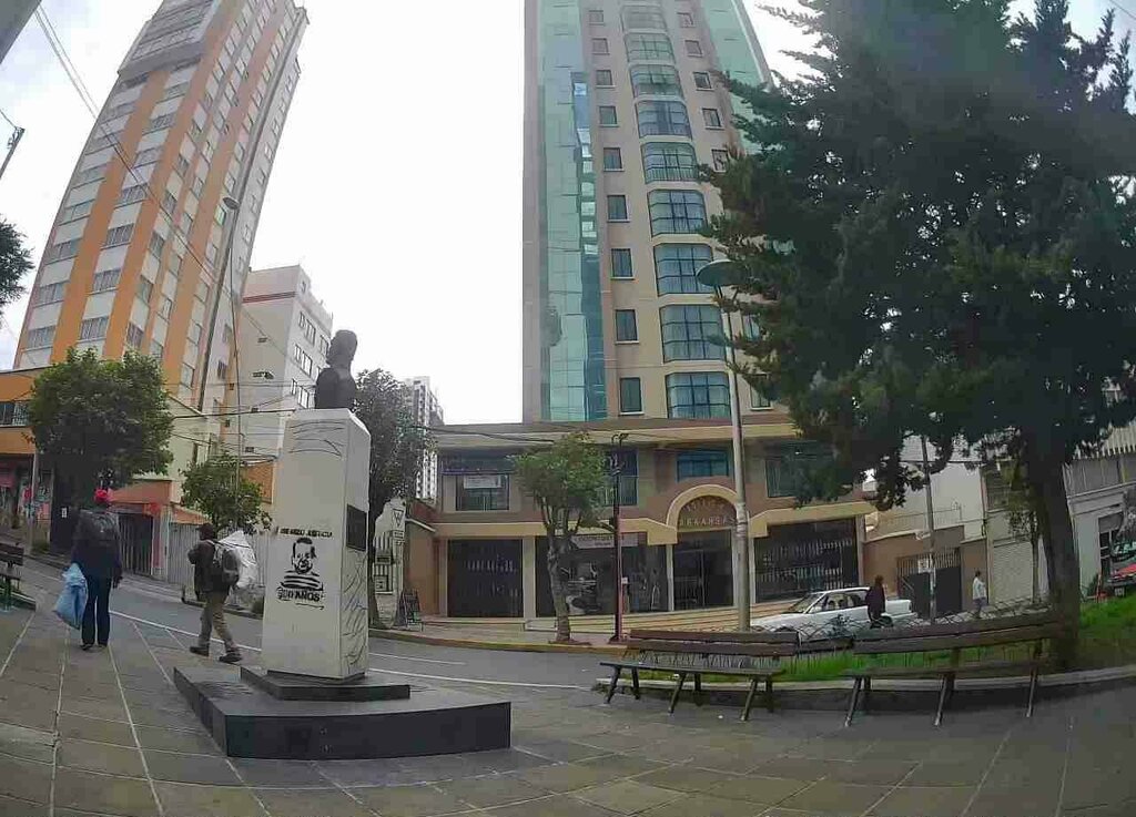 Meydan Monument Jose Miguel Lanza, La Paz, foto