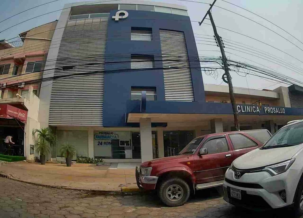 Eczaneler Farmacia Chavez, Santa‑Krus, foto