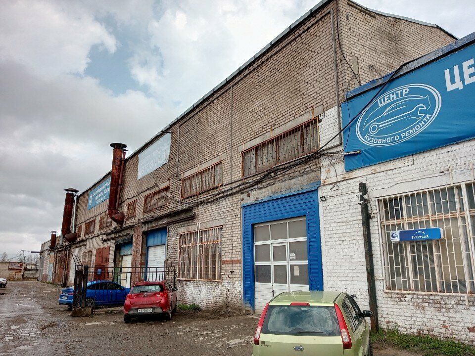 Jant ve lastikçiler At35, Cherepovets, foto