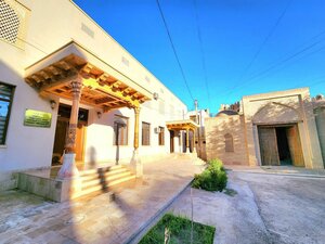 Tagayev hotel (Jubor ko'chasi No:2А, Joʻybor mahalla fuqarolar yig'ini, Bukhara), otel  Buhara'dan