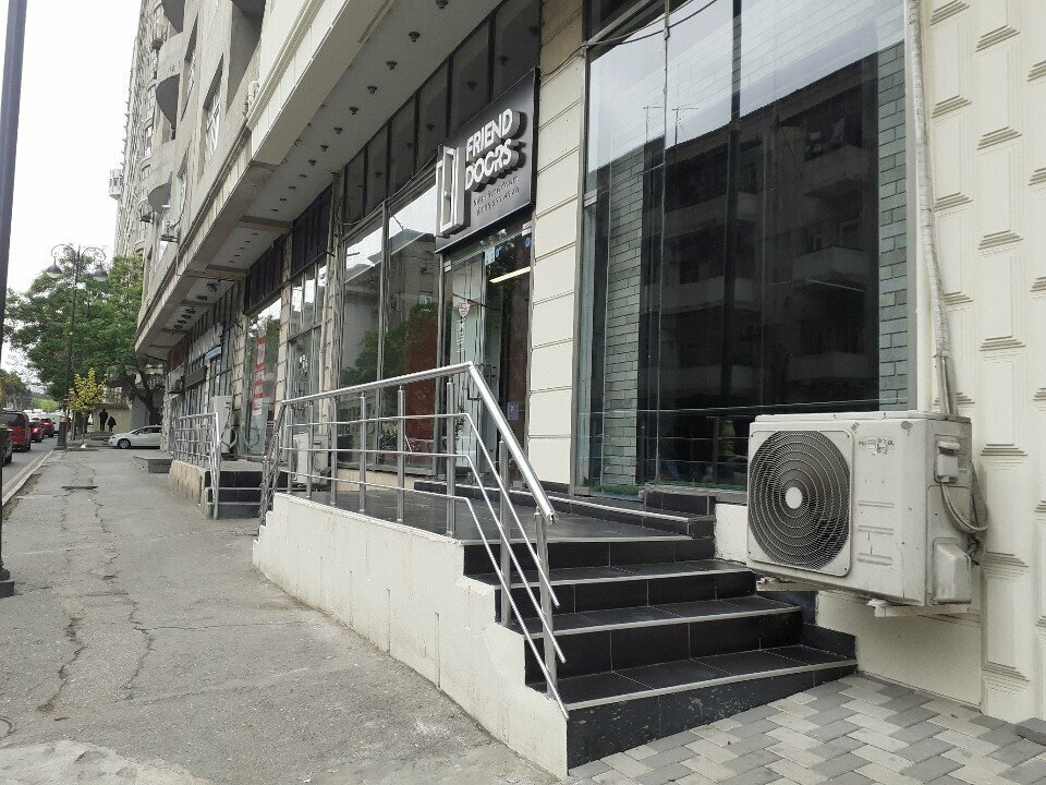 Kapılar Friend Doors, Bakü, foto