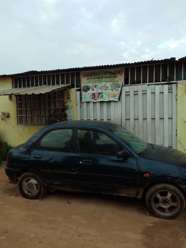 Mini-market Jurelma Mariam MiKhaill, Loanda, foto