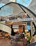 Room Fine Art Wine & Dine Airport (City of republican subordination Baku, Heydar Aliyev International Airport, Terminal 1), restoran  Azerbaycan'dan