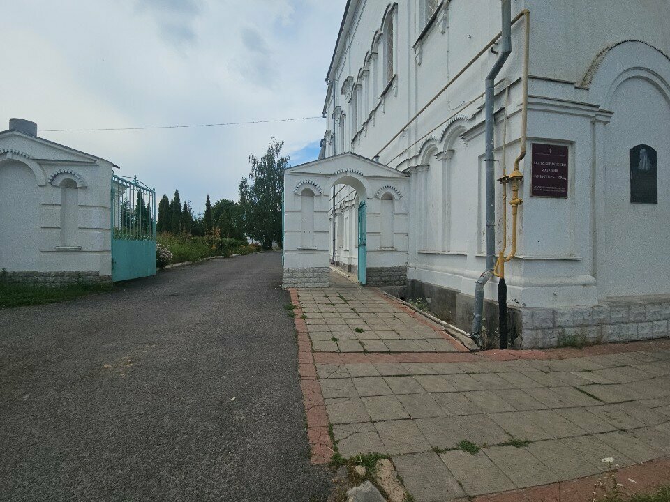 Ortodoks kiliseleri Sobor Rozhdestva Khristova vo Vvedenskom Orlovskom monastyre, Orel, foto
