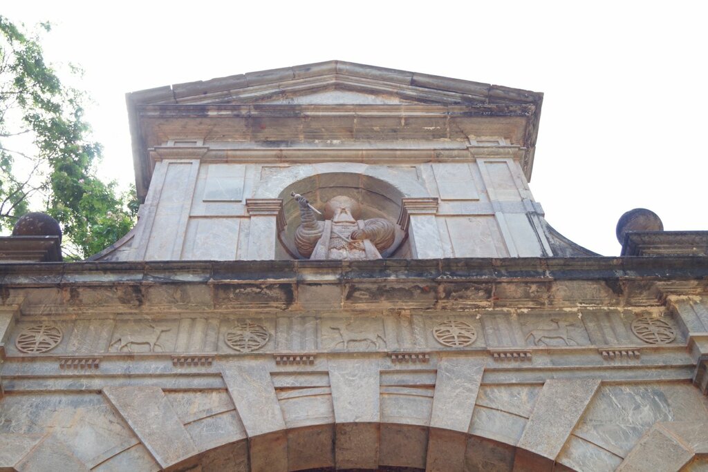 Turistik yerler Viceroys Arch, Goa, foto