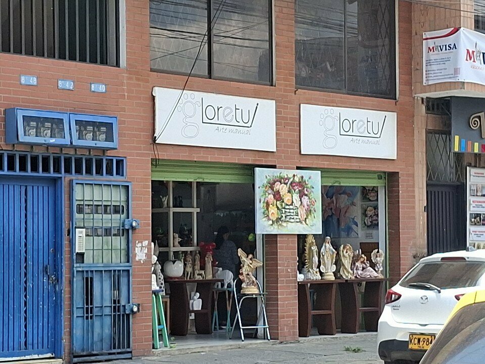 Hediyelik eşya mağazaları Loretu, Cali, foto