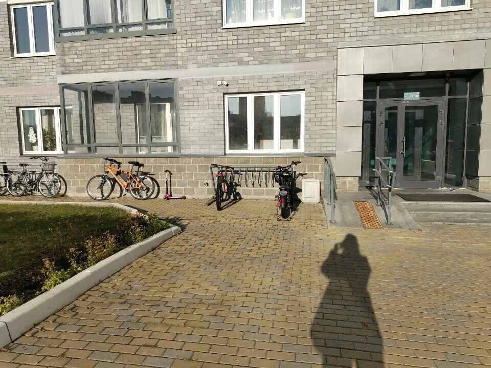 Bisiklet park yerleri Велопарковка, Yekaterinburg, foto