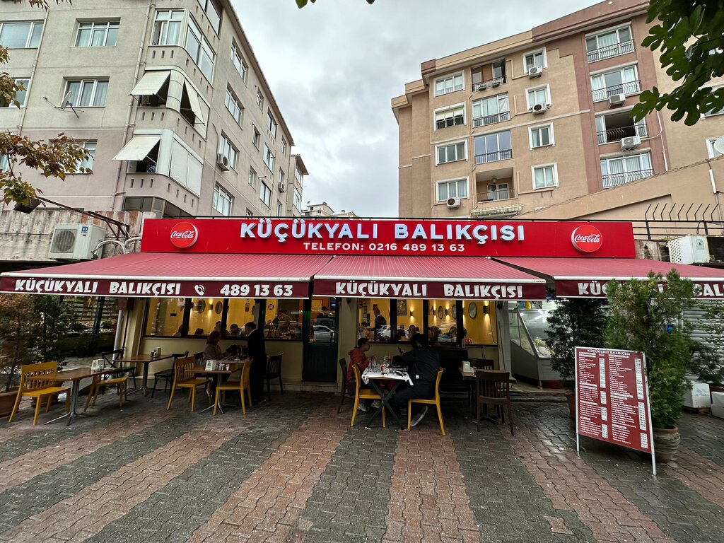 Restoran Küçükyalı Balıkçısı, İstanbul, foto