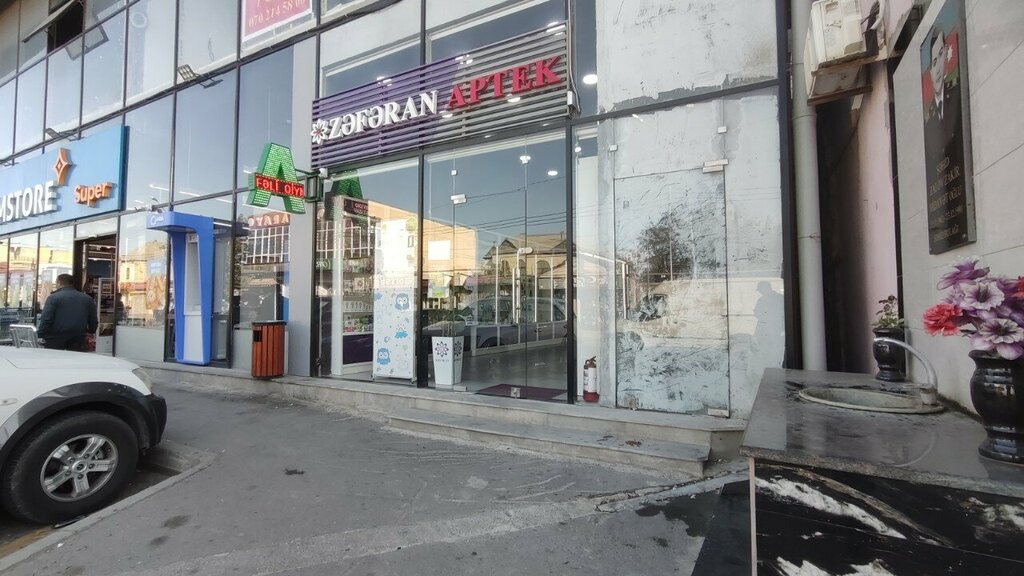 Eczaneler Zəfəran Aptek, Bakü, foto