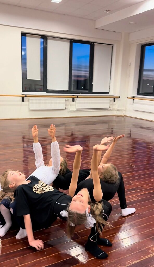 Dans okulları Dance theater B&s crew, Moskova ve Moskovskaya oblastı, foto