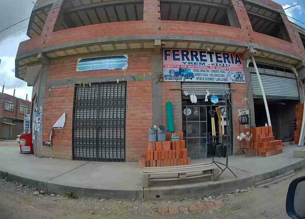 Yapı mağazası Economico Hardware Store, El Alto, foto