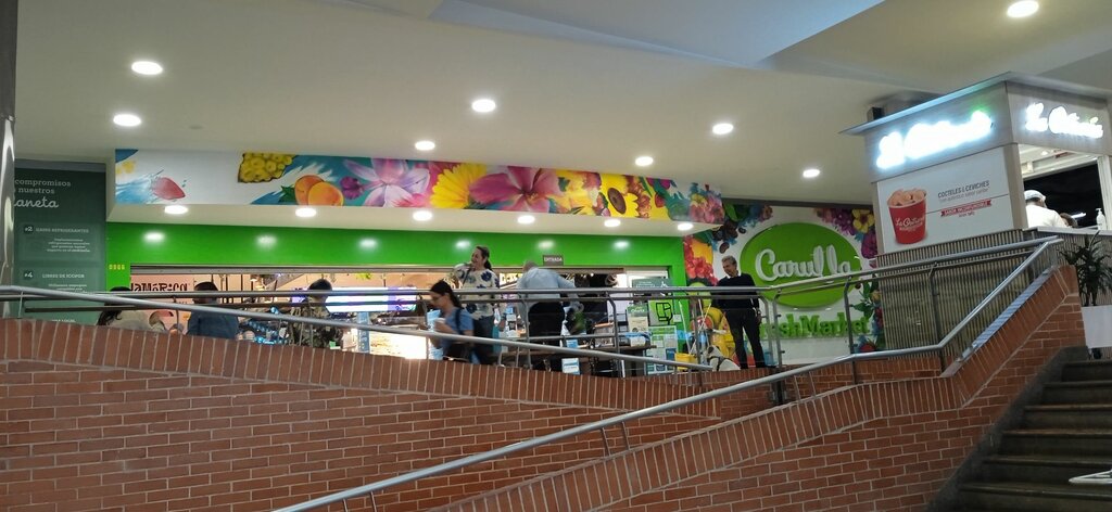 Süpermarket Carulla, Medellin, foto