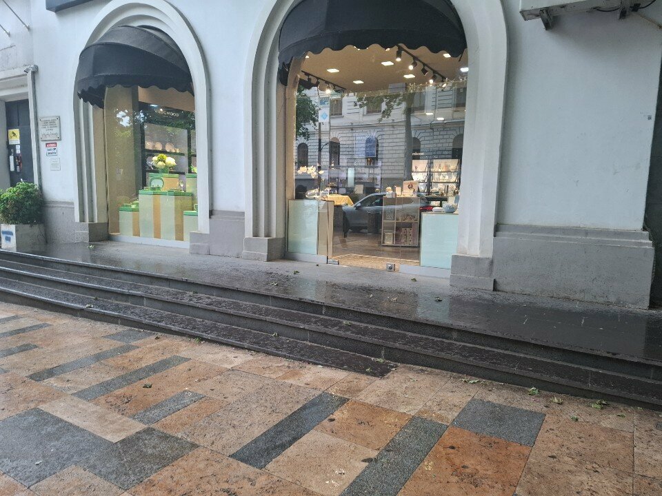 Sanat galerileri ve merkezleri Wedgwood Showroom, Tiflis, foto