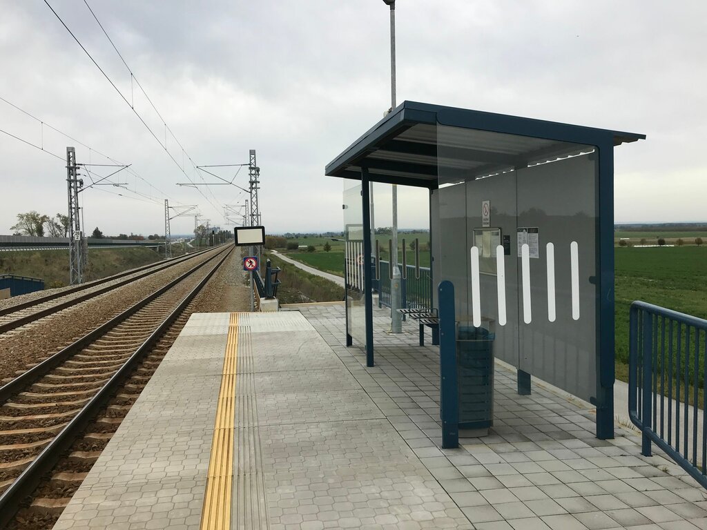 Tren istasyonu Neplachov, Güney Bohemya Bölgesi, foto